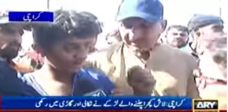 Trash picker boy claims recovering body of Ibrahim who fell into manhole near Karachi’s Nipa