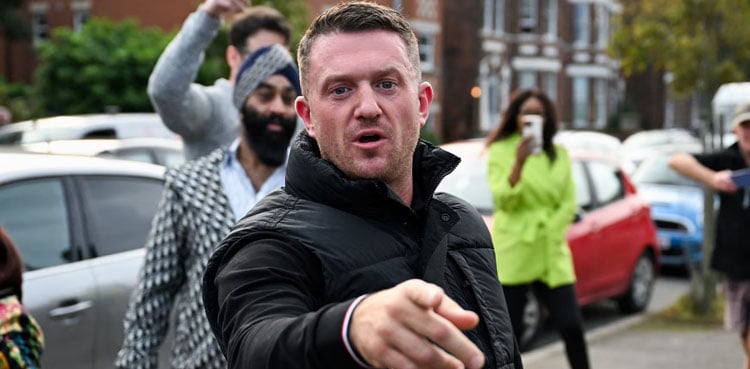 Tommy Robinson arrested